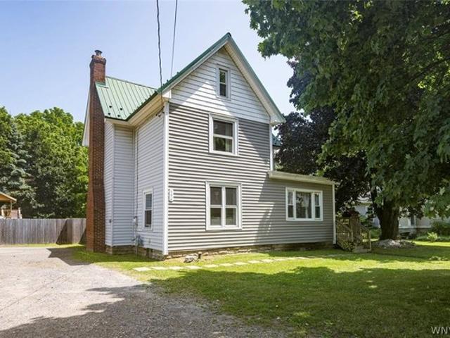 156 Central Ave, Silver Creek, NY 14136