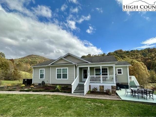 156 Chase Cole Ln, Zionville, NC 28698