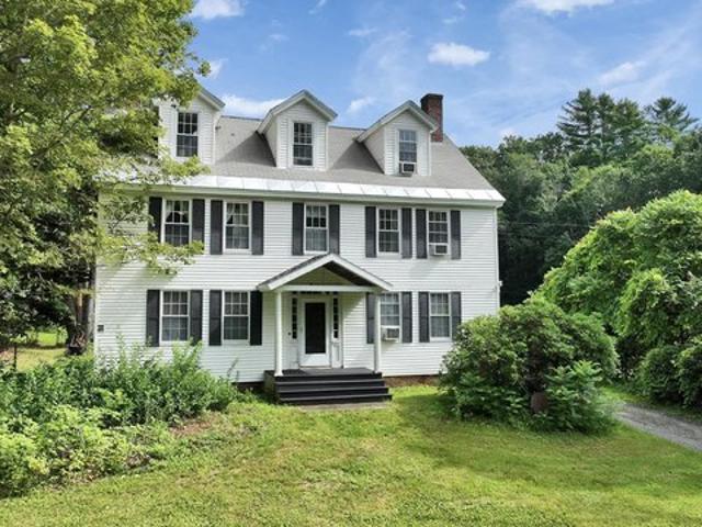 156 Clay Hill Rd, Claremont, NH 03743