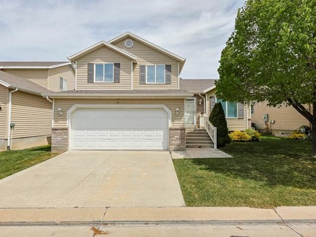 156 Crystal Bay Dr, Stansbury Park, UT 84074
