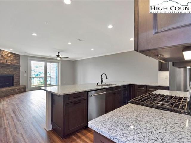 156 Crescent Ln Unit 23C, Sugar Mountain, NC 28604