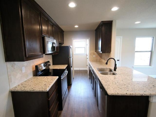 156 Crossbow Ct, Weatherford, TX 76088 | MLS #21242 | Compass