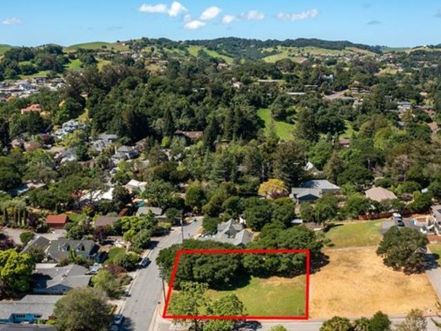156 Grant Ct, Petaluma, CA 94952