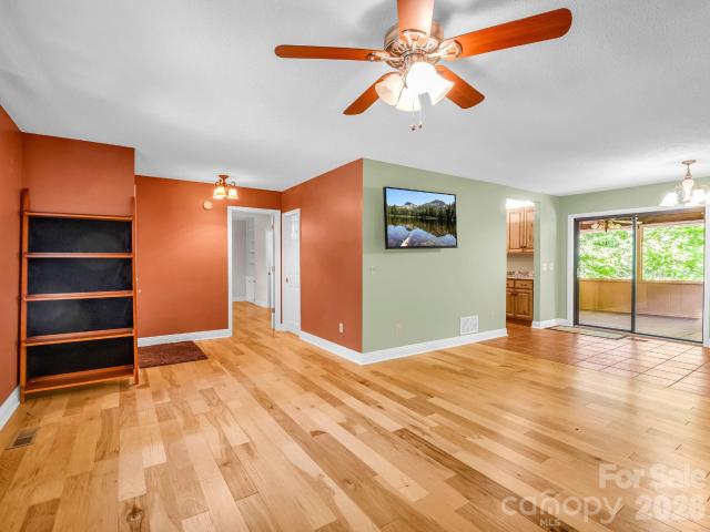 156 Deer Run