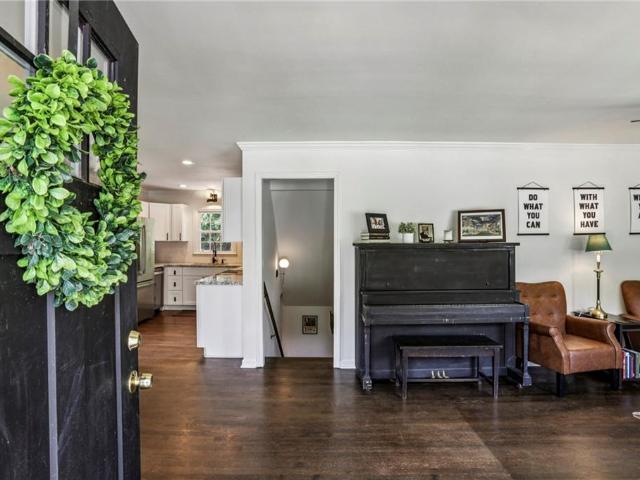 156 Diane Drive SE