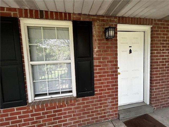 156 E University Dr Apt F203, Auburn, AL 36832