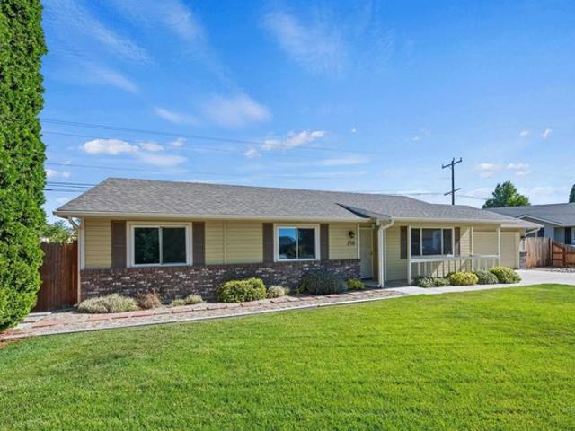 156 E Eastbrook Ct, Meridian, ID 83646
