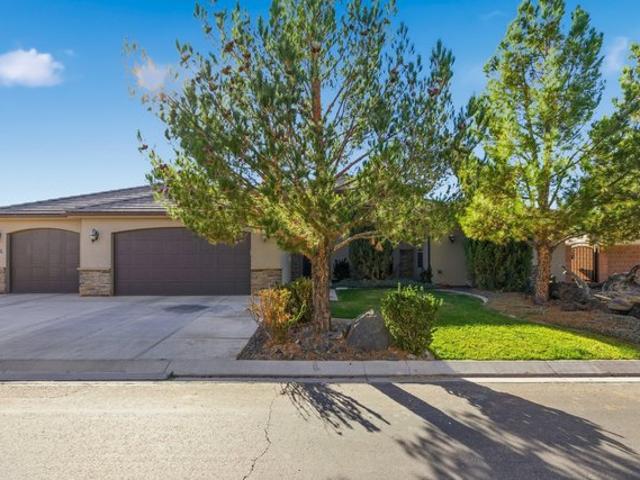 156 E Holly Way, Washington, UT 84780