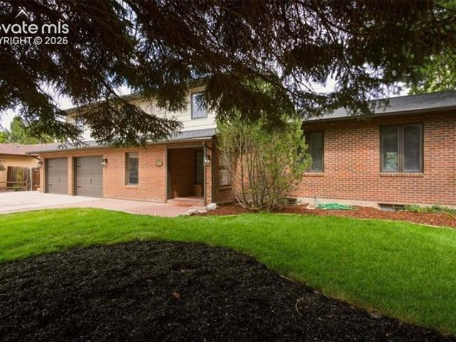 156 Encino Dr, Pueblo, CO 81005