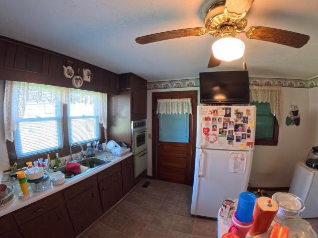 156 Easy St