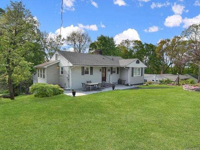 156 Hartland Terrace, Berlin, CT 06037