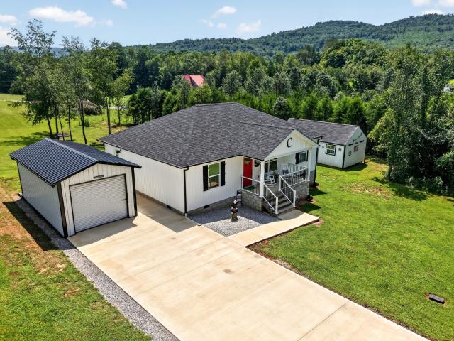 156 Hidden River Ave