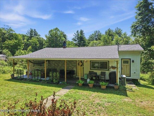 156 Old Mill Rd, Dalton, PA 18414