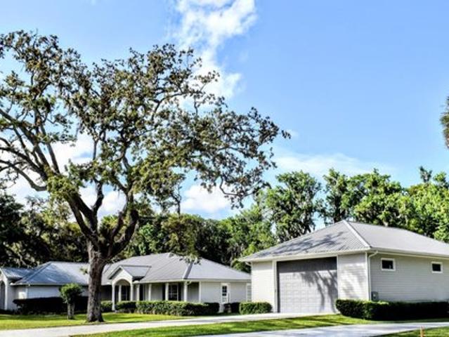 156 and 158 Mount Royal Ave, Crescent City, FL 32112