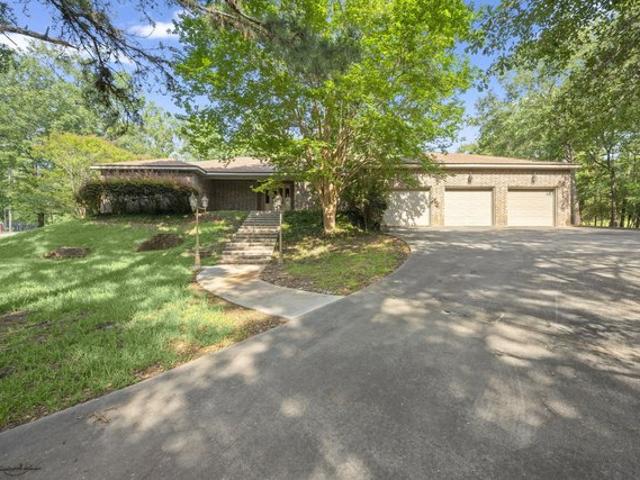 156 Magnolia Bend Dr, Livingston, TX 77351