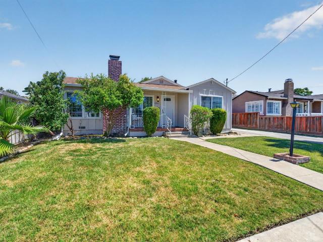 156 N Claremont Avenue