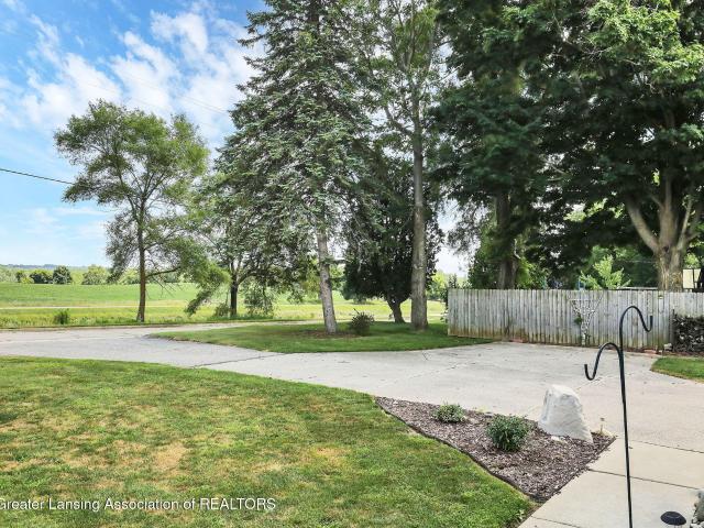 156 S Michigan Road