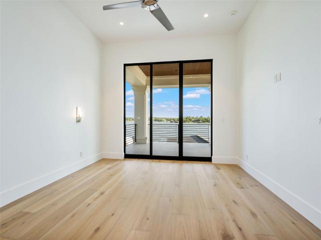 156 Skyline Dr