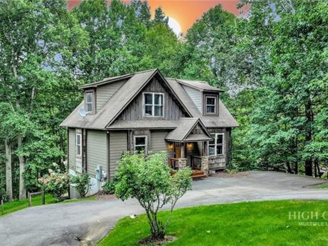 156 Spicewood Dr, Boone, NC 28607