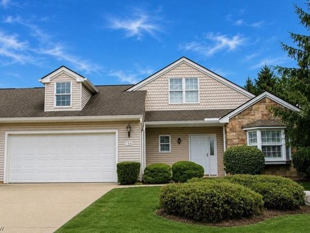 156 Stonecreek Dr, Mayfield, OH 44143