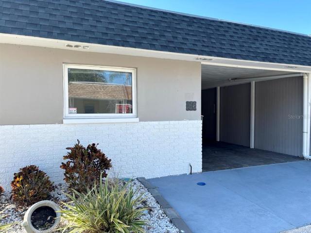 156 Portree Dr, Dunedin, FL 34698 | MLS #TB8497