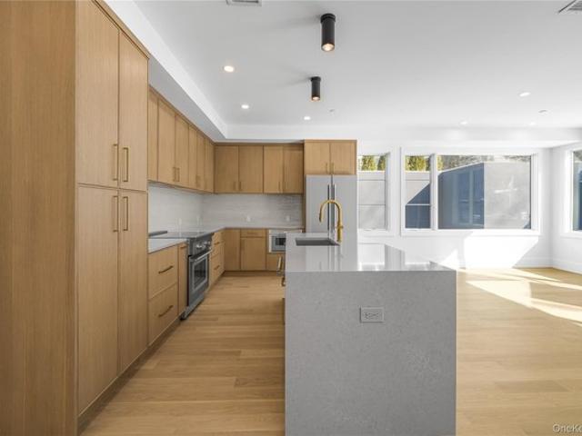 156 Palisade St Unit A, Dobbs Ferry, NY 10522