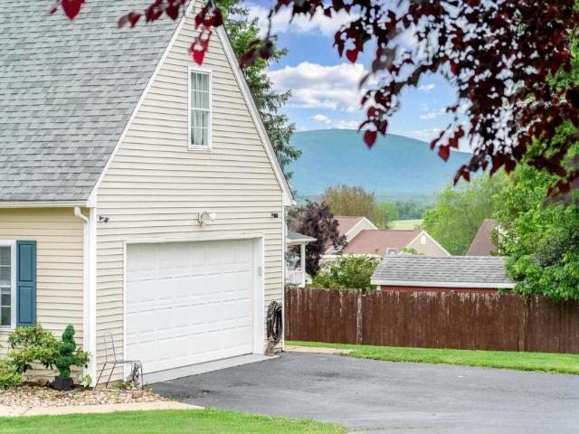 156 Pheasant Run