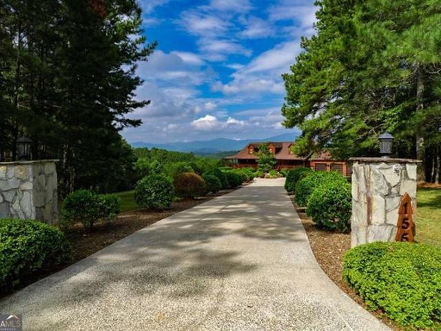 156 Pineview Ln, Copperhill, TN 37317