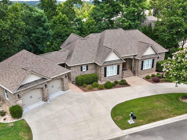 156 Quiet Oak Court