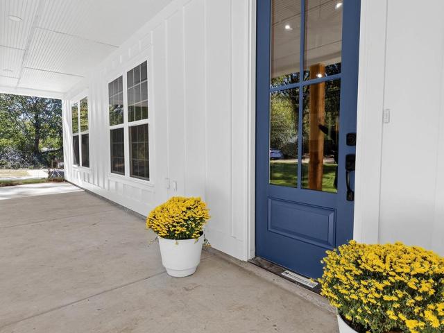 156 Robert Circle
