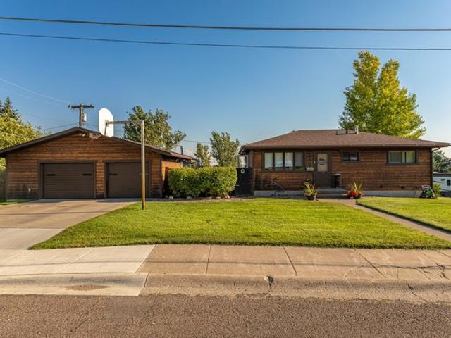 156 Riverview Dr E, Great Falls, MT 59404