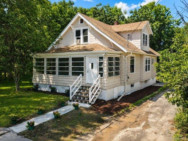 156 W Bridge St, Catskill, NY 12414