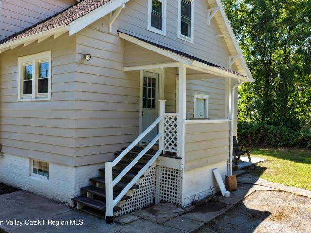 156 W Bridge Street
