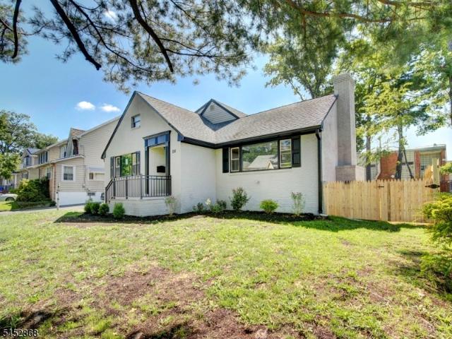 156 W Lincoln Ave