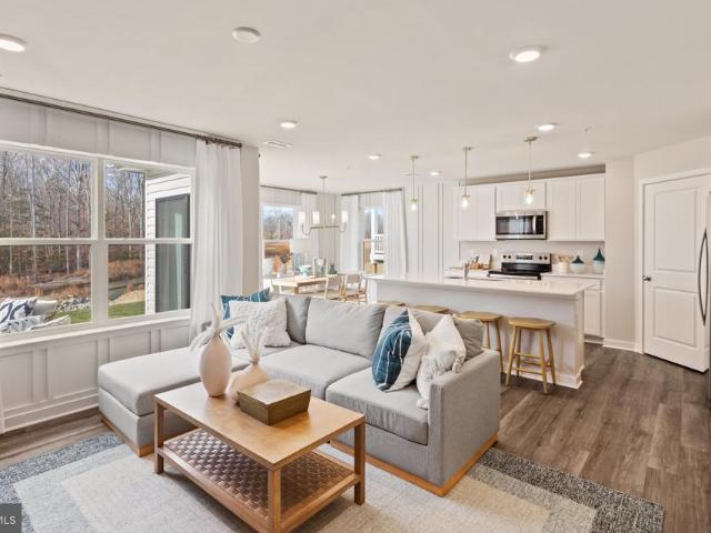 156 Wood Walk Avenue