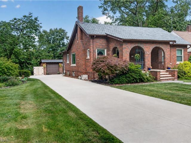 156 Woodhill Drive