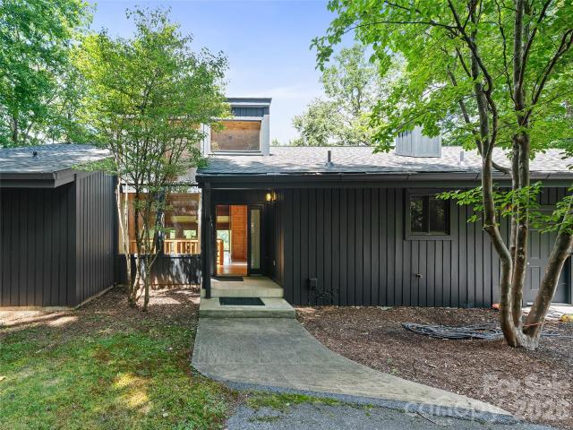 156 Winterstar Loop