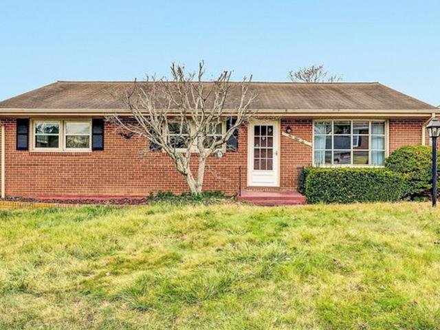 156 Tampa Dr, Roanoke, VA 24019
