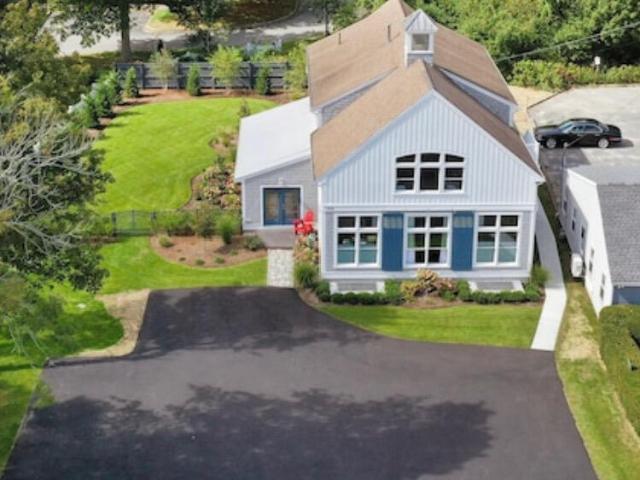 156 Teaticket Hwy, Falmouth, MA 02536 | MLS #22505