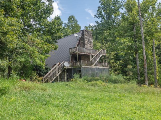 156 Tracy Rd