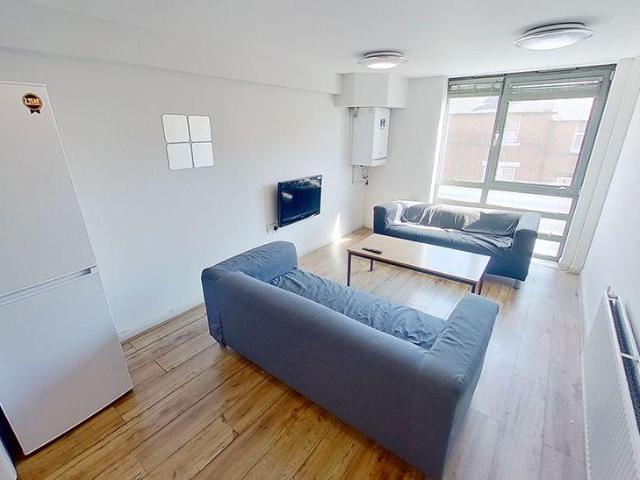156a, Mansfield Road, Nottingham, NG1. 6 bed flat to rent £3,588 pcm £828 pw