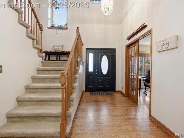15743 Greenview