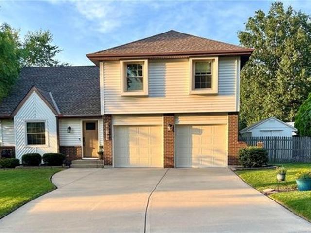 15740 W 146th St, Olathe, KS 66062