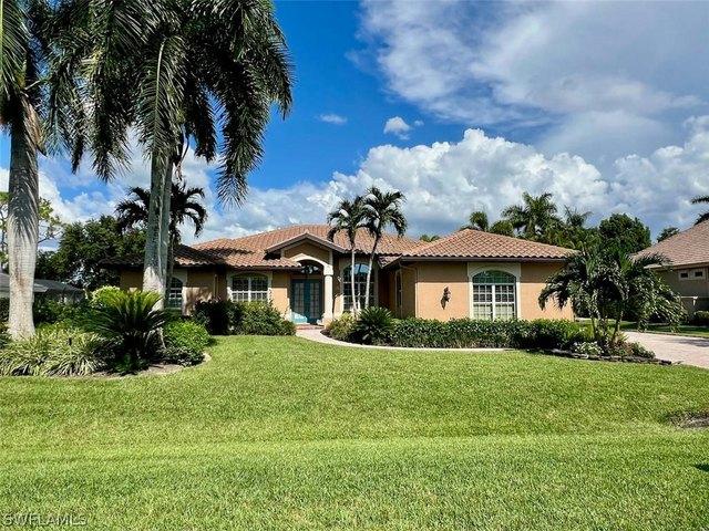 15741 Lockmaben Ave, Fort Myers, FL 33912