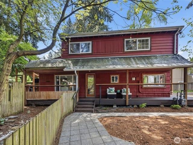 15749 Wallingford Ave N, Shoreline, WA 98133