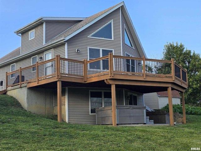 15749 E Pawnee Dr, Cuba, IL 61427