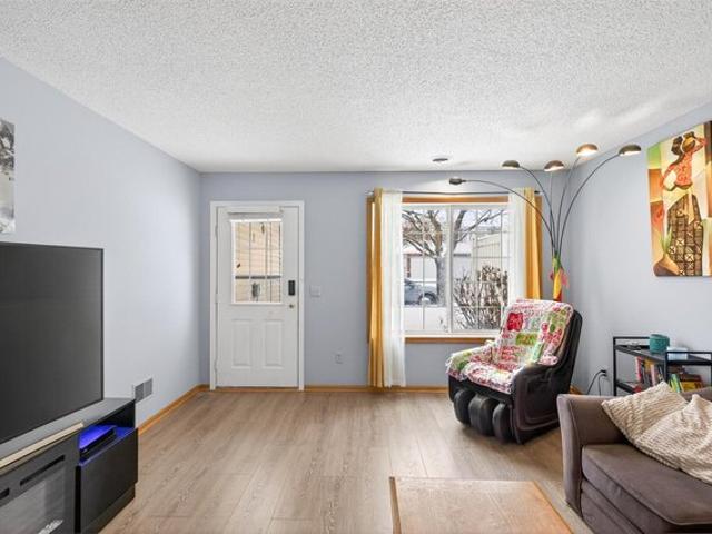 15749 Fjord Ave, Apple Valley, MN 55124