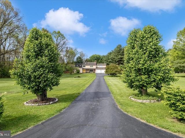 15749 Spade Rd, Hagerstown, MD 21740