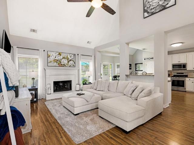 1574 Ember Oaks Cir SW, Powder Springs, GA 30127 | MLS #7761