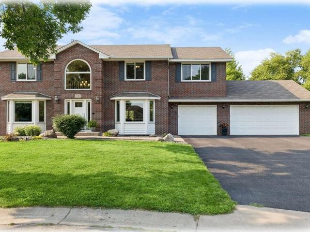 1574 th Pl N, Maple Grove, MN 55311